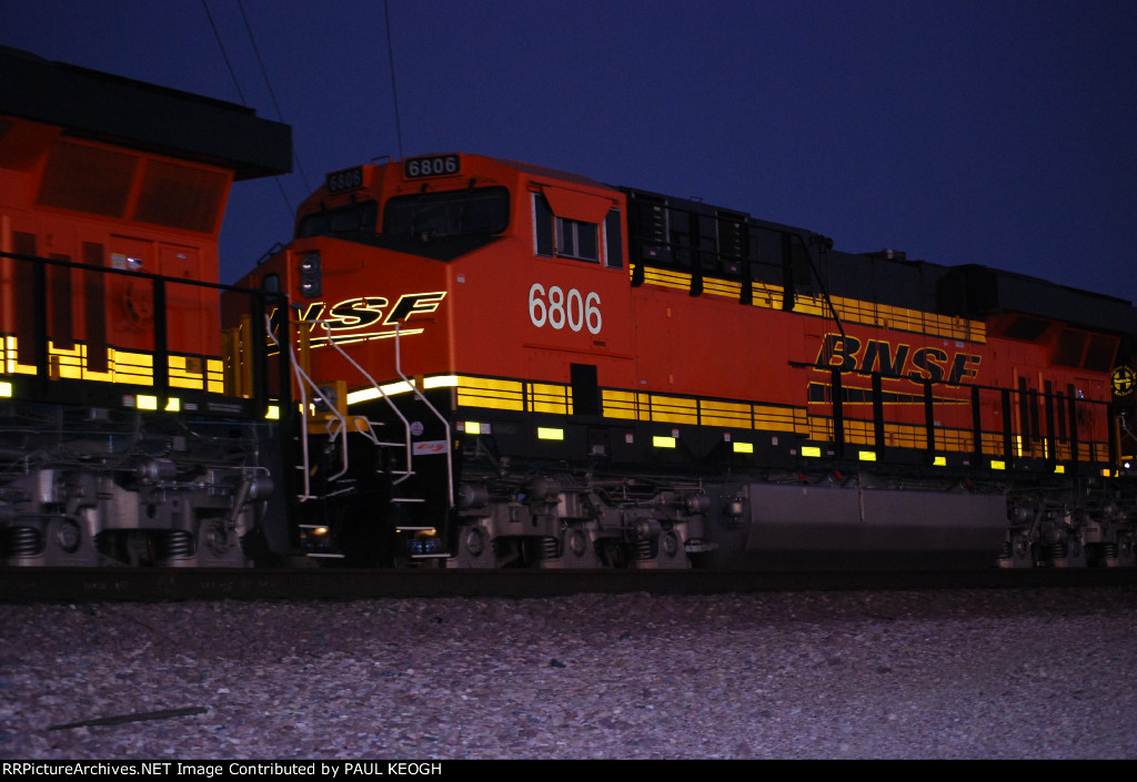 BNSF 6806 behind her Very Brand new sister BNSF 6812 lights up iher Brand New BNSF/GE Swoosh ...